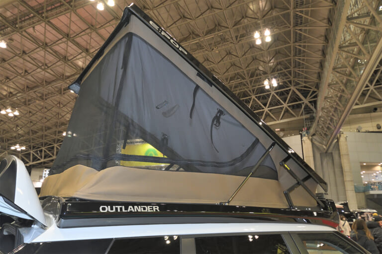 SUVなのに大人4人がゆったり車中泊できる！ 「E：POP OUTLANDER」はサイコーの車中泊マスターだった | soto lover ...