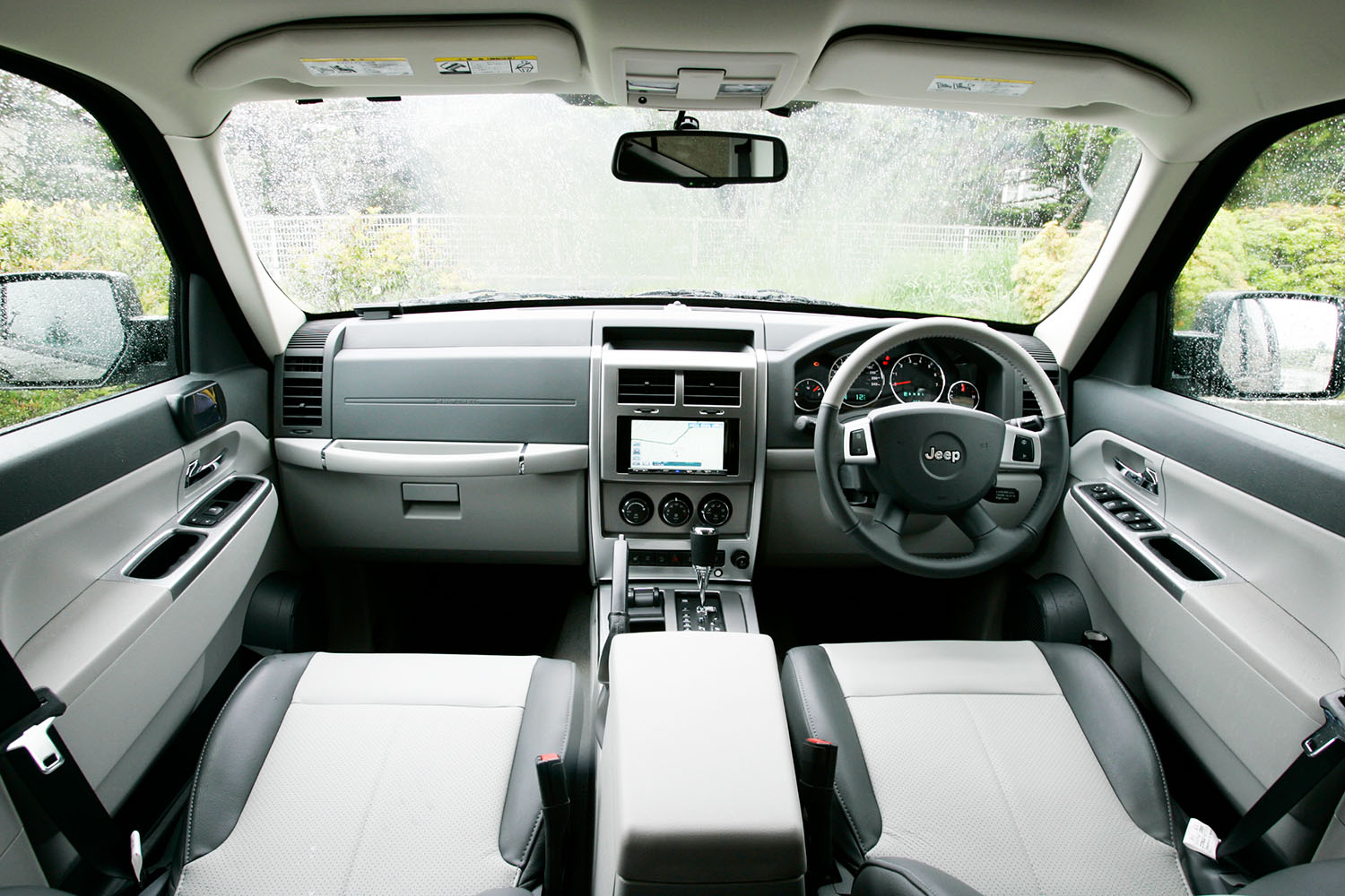 理想のキャンプカー選びは「SUV」と「ステーションワゴン」どっち？ ベテランキャンパーの最終回答とは | soto lover - ソトラバ