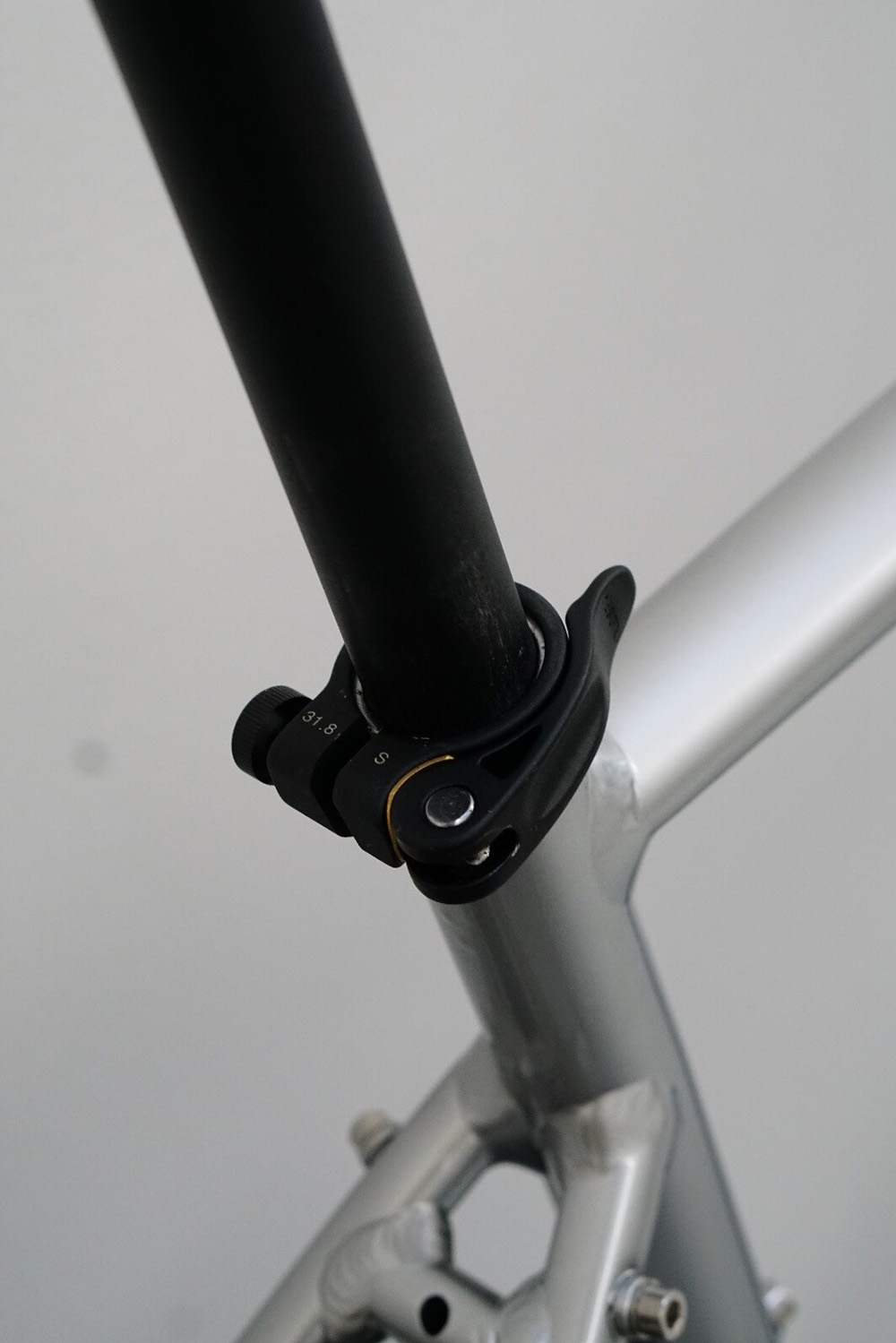 初心者でも最大限の走りを引き出せる「DAIWA CYCLE」オリジナルロードバイク「ARTMA」を2024年秋に発売 | soto lover - ソトラバ