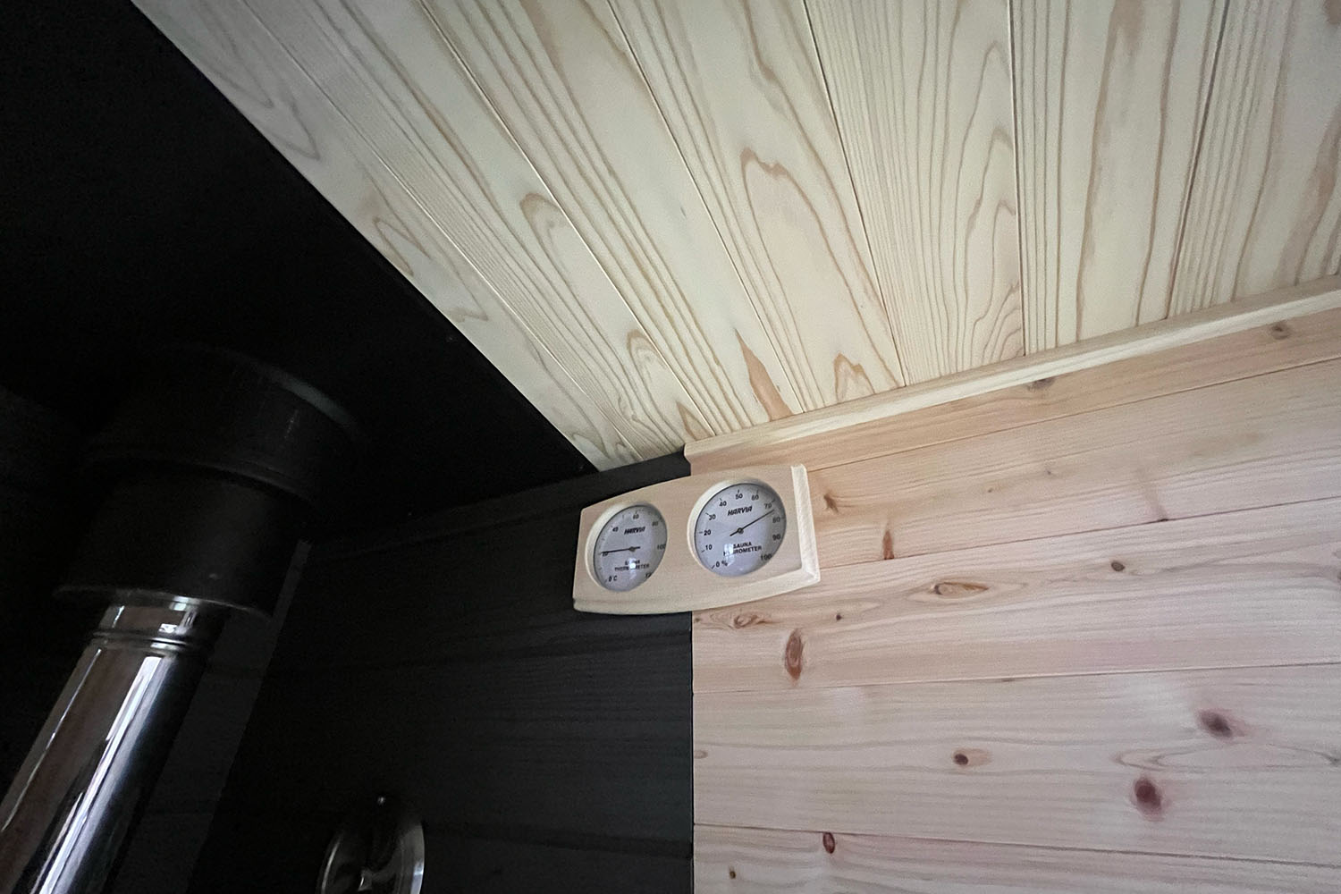 大人4人で“サ活”できる！ 何処へでもサウナを持ってける「KOBAKO SAUNA CAR」の魅力とは | soto lover - ソトラバ