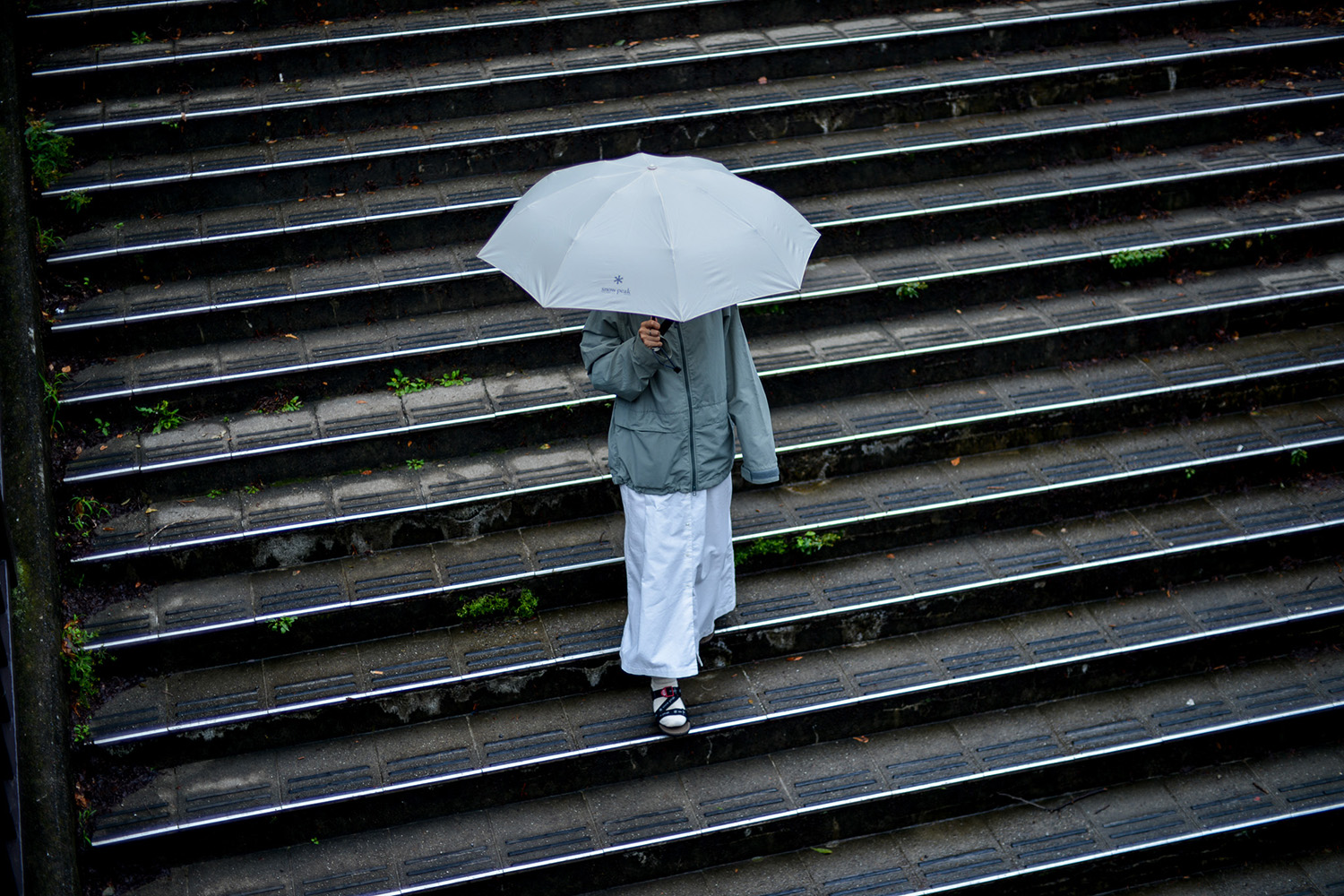 わずか150gのUL仕様！ 梅雨に備えて1本持ちたい折りたたみ傘がスノーピークから登場 | soto lover - ソトラバ
